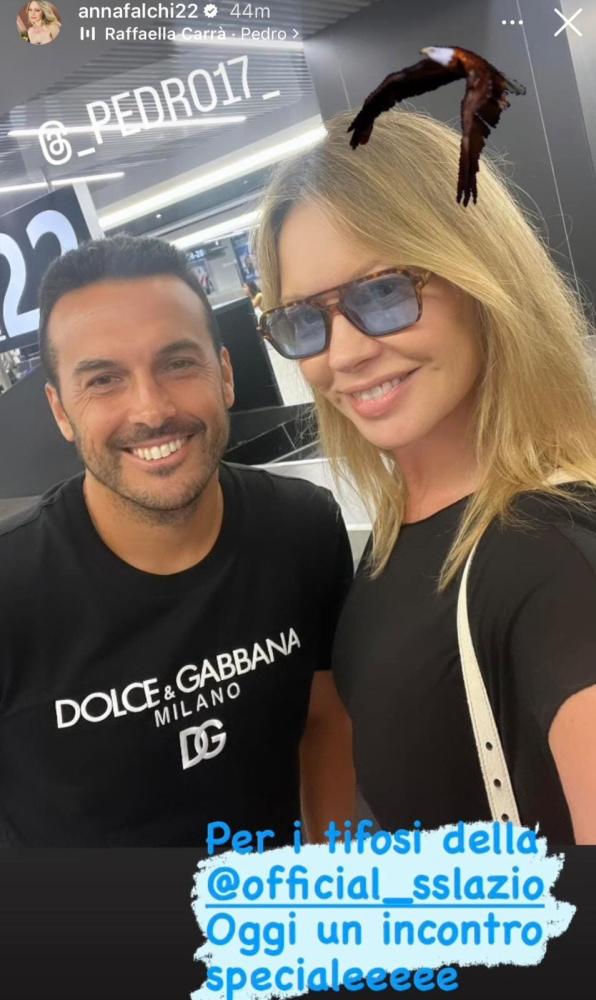 Lazio, “incontro speciale” per Anna Falchi: ecco la foto della showgirl